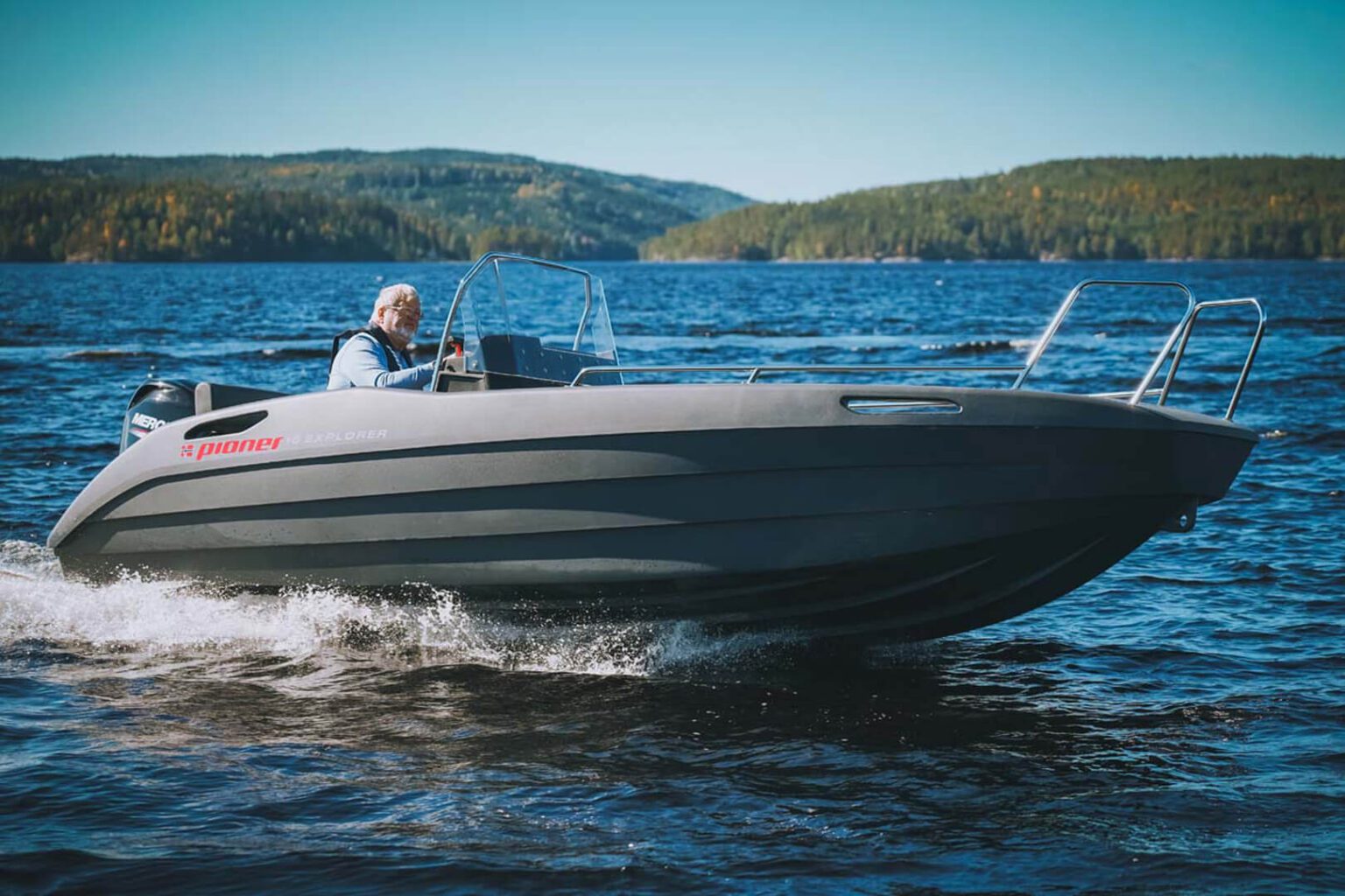 Pioner Boats - Caley Marina